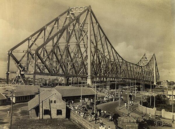 The History Behind Howrah Bridge – More Than Just Steel and Rivets ...